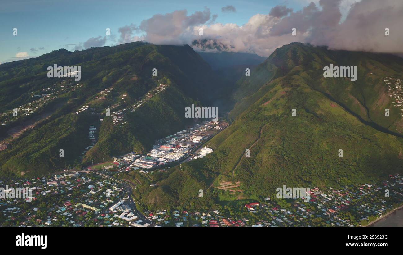 Drone captures the stunning landscape of Tahiti, French Polynesia ...