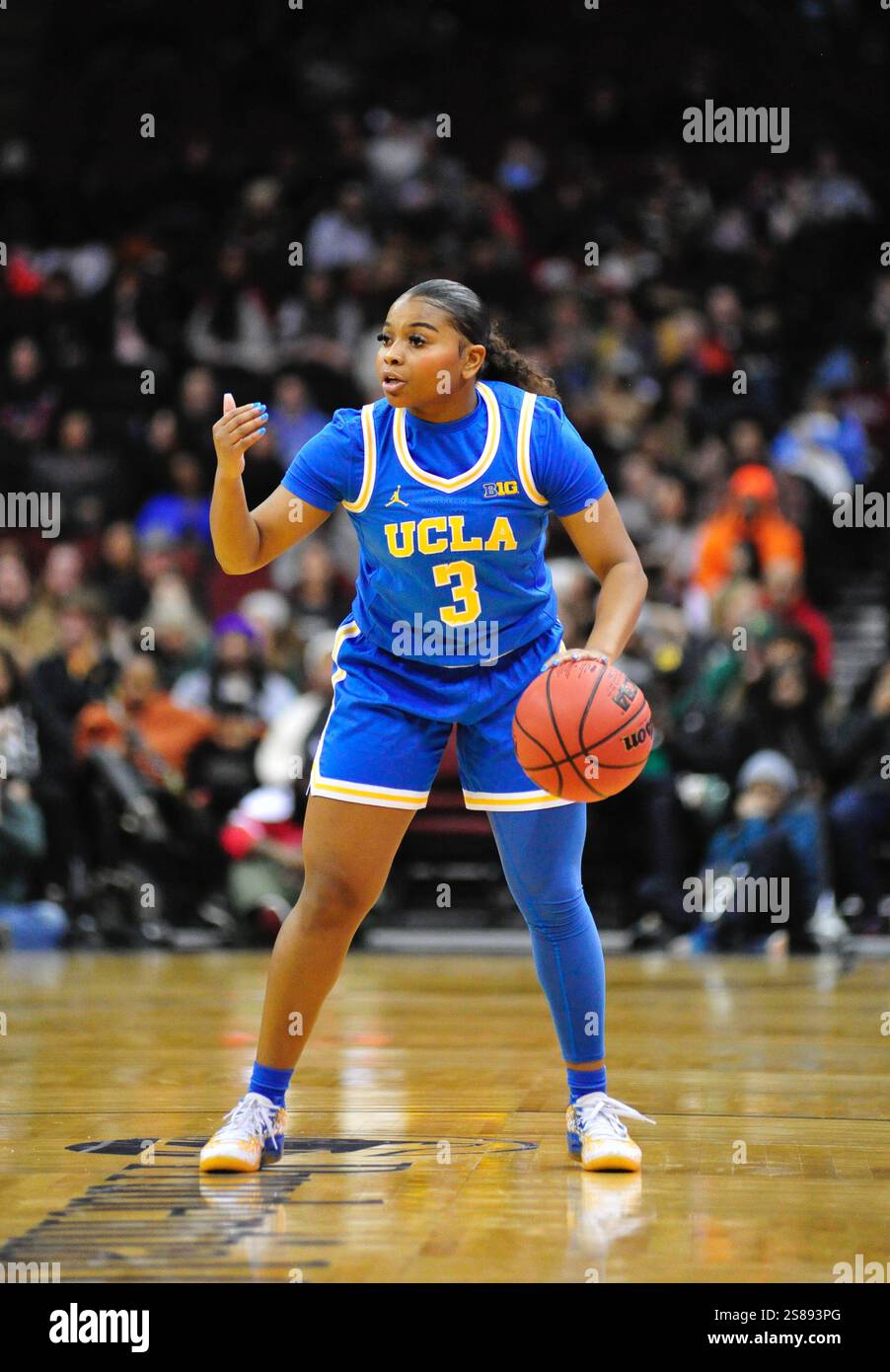 Newark, USA. 20th Jan, 2025. UCLA's Londynn Jones (3) at Prudential ...