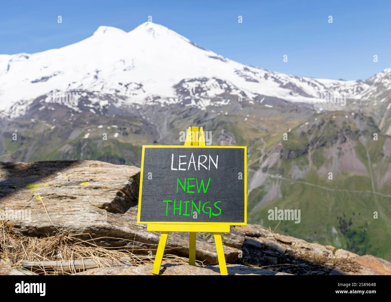 Learn new things symbol. Concept words Learn new things on beautiful ...