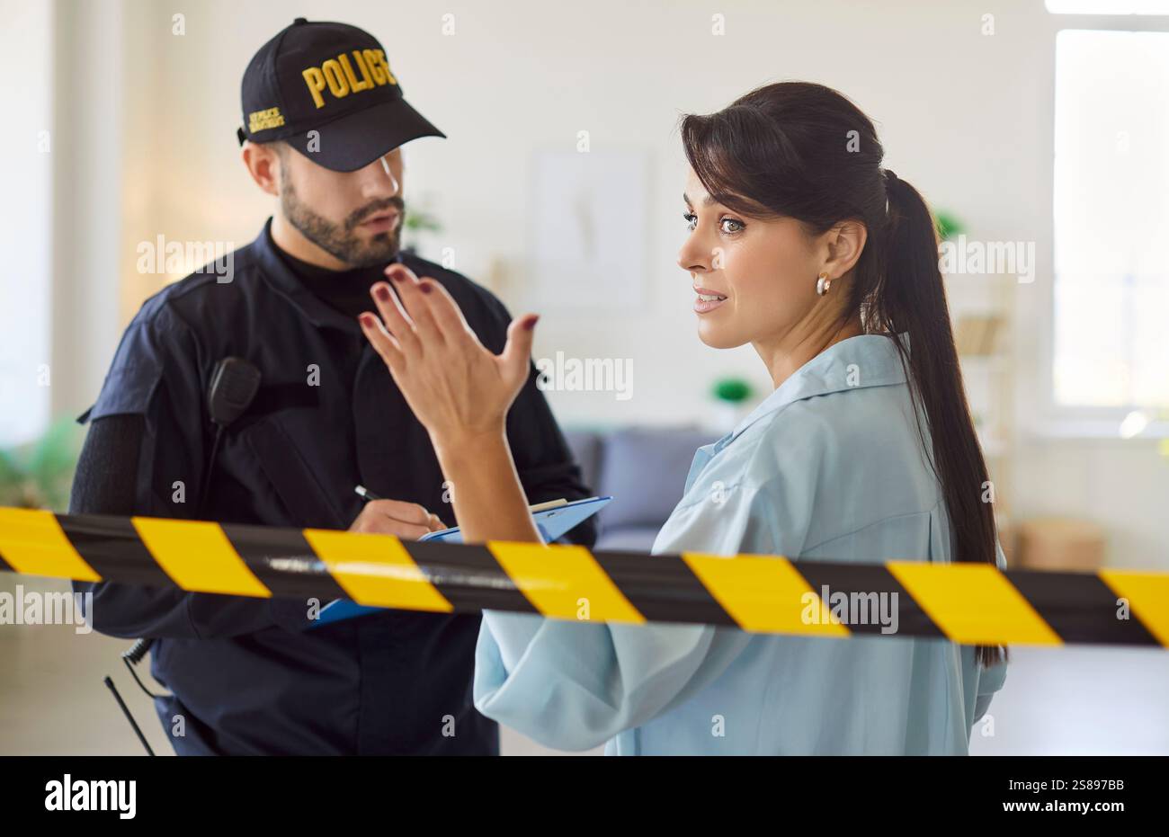 Crime Scene Victim Giving Testimony To Police Detective Stock Photo - Alamy