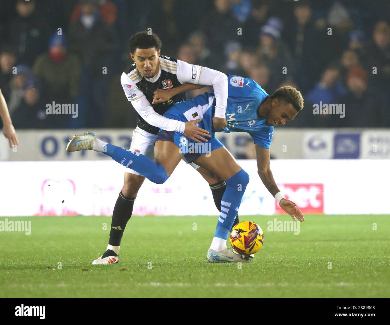 Peterborough, UK. 21st Jan, 2025. Kamari Doyle (EC) Malik Mothersille ...