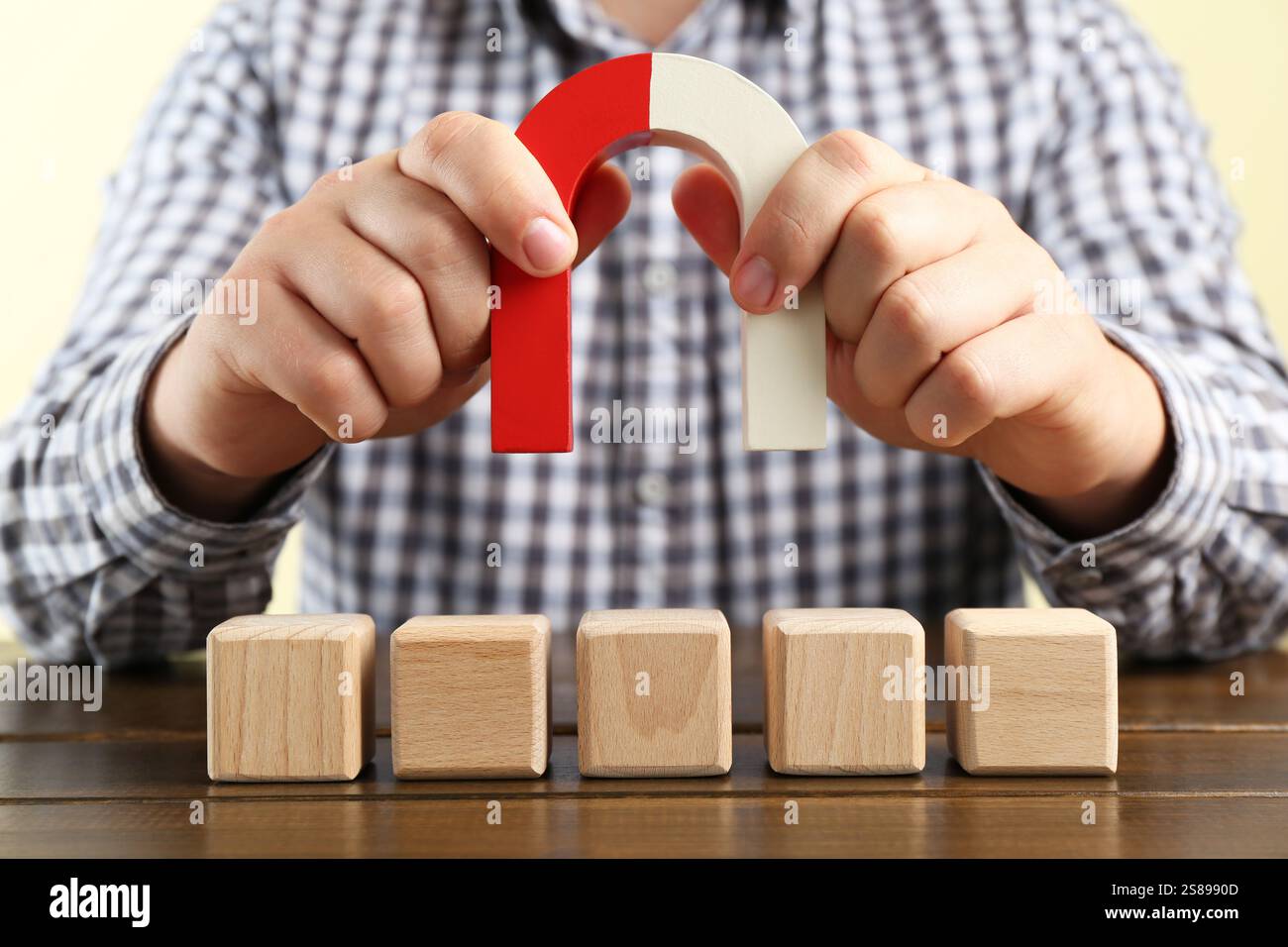 Man business wooden cubes hi-res stock photography and images - Alamy