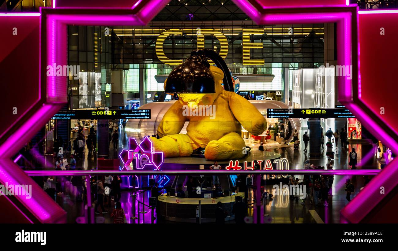 Doha, Qatar, August 20, 2024: The iconic Lamp Bear sculpture by Swiss ...