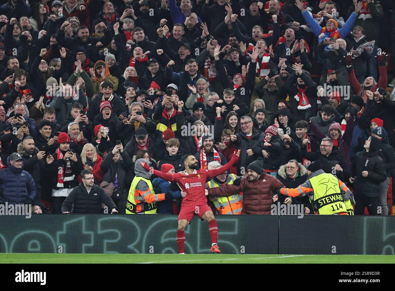 Liverpool, UK. 21st Jan, 2025. Mohamed Salah of Liverpool celebrates ...