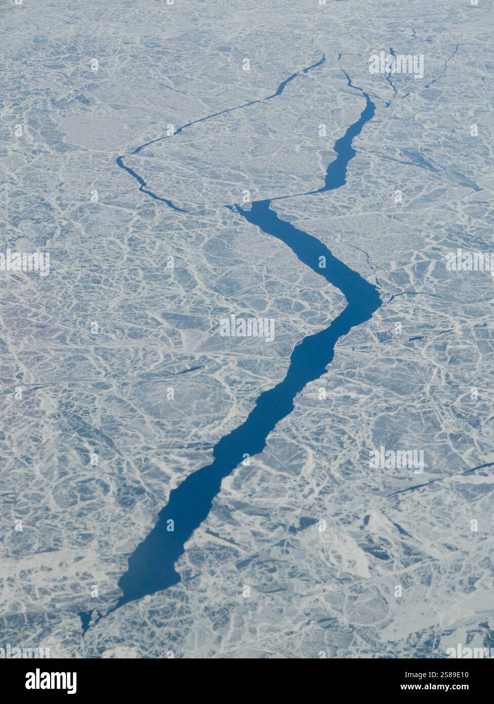 Ice lake erie hi-res stock photography and images - Alamy