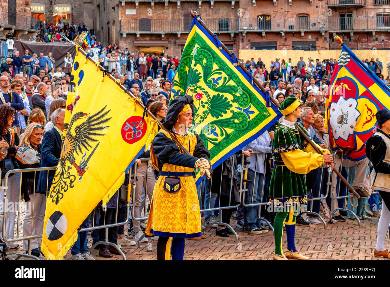 Flags of the Aquila (Eagle), Bruco (Catapillar) and Chiocciola (Snail ...
