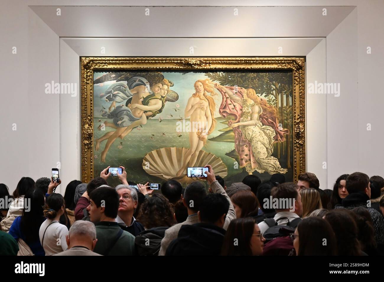 Florence, Italy - January 02 2025: Crowd of tourists viewing famous ...