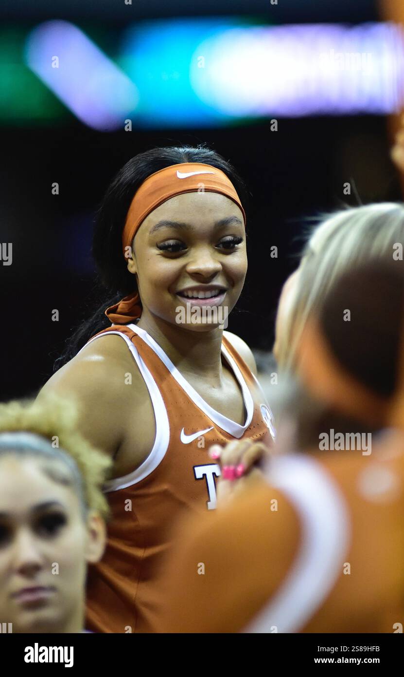 Newark, USA. 20th Jan, 2025. Aaliyah Moore (23) of Texas at Prudential Center in the Coretta ...