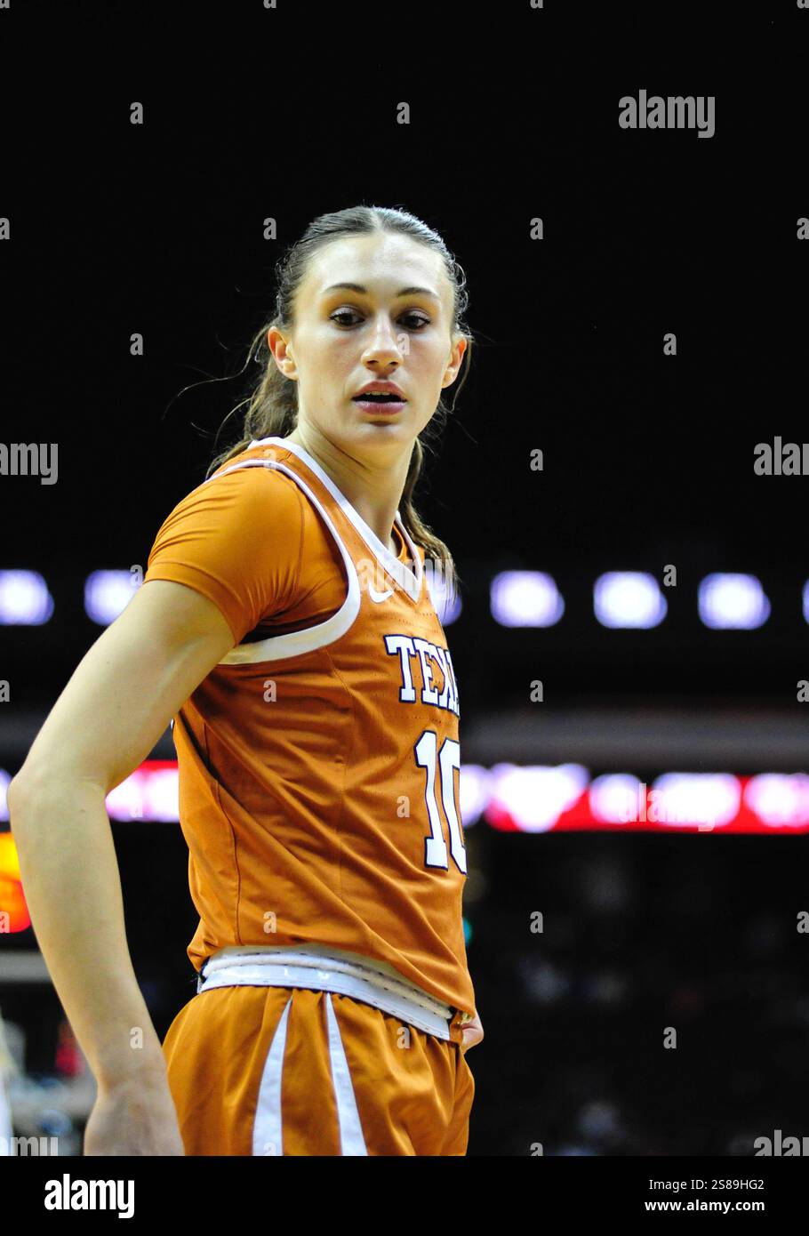 Newark, USA. 20th Jan, 2025. Shay Holle (10) of Texas at Prudential ...