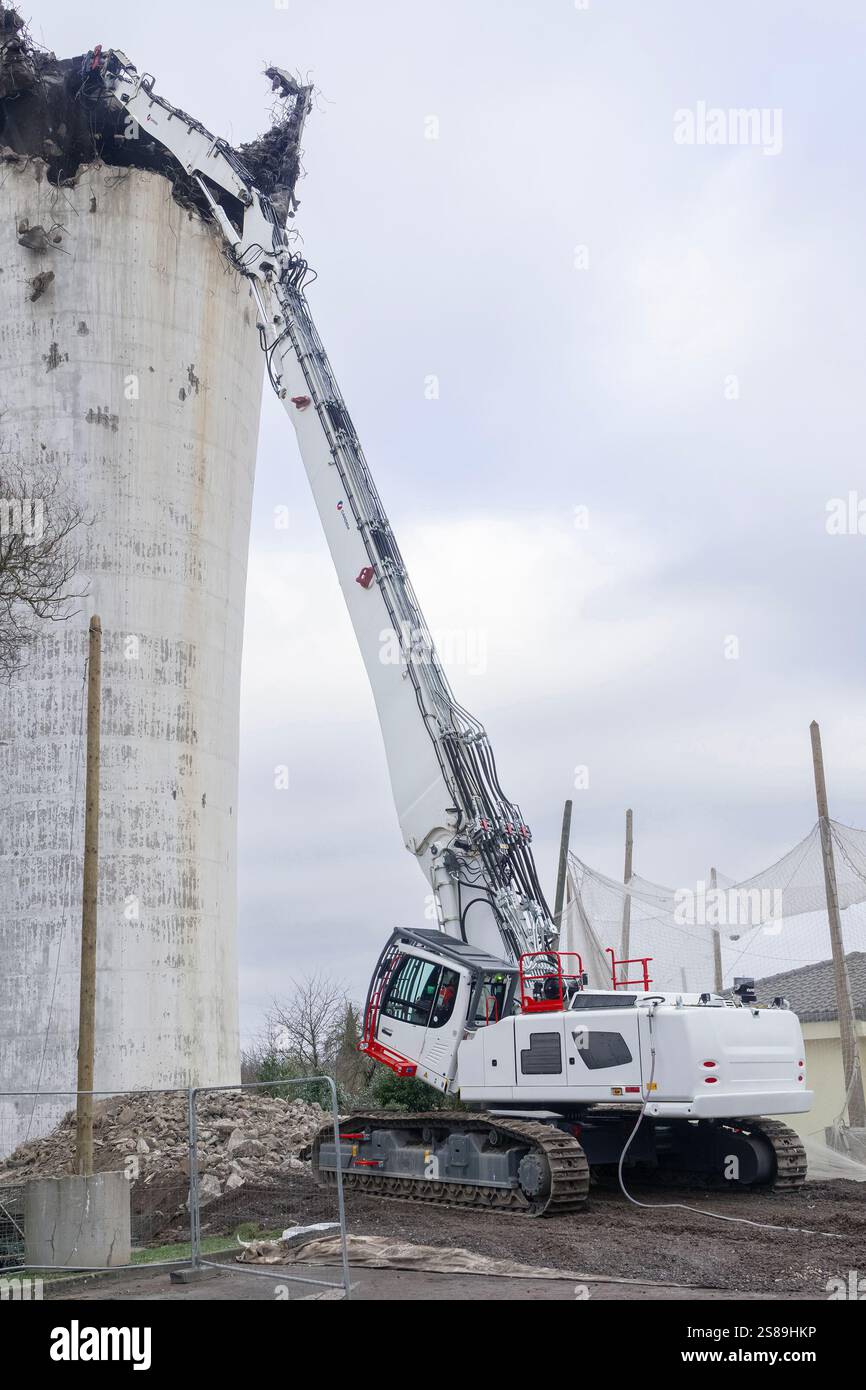 Mondelange, France - View on a crawler excavator Liebherr R 960 ...