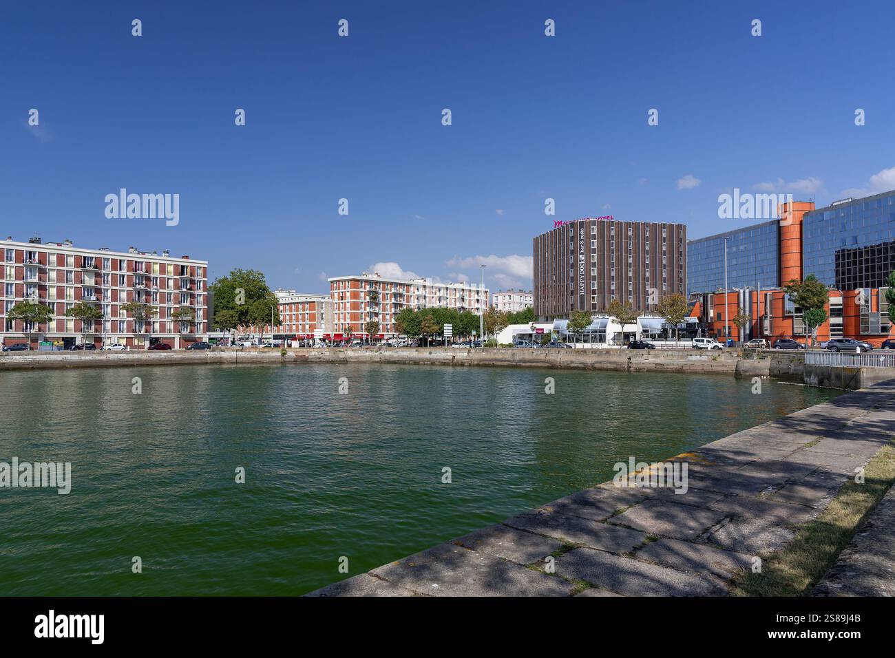 Le Havre - View of buildings, built in the 50s along the Bassin du ...