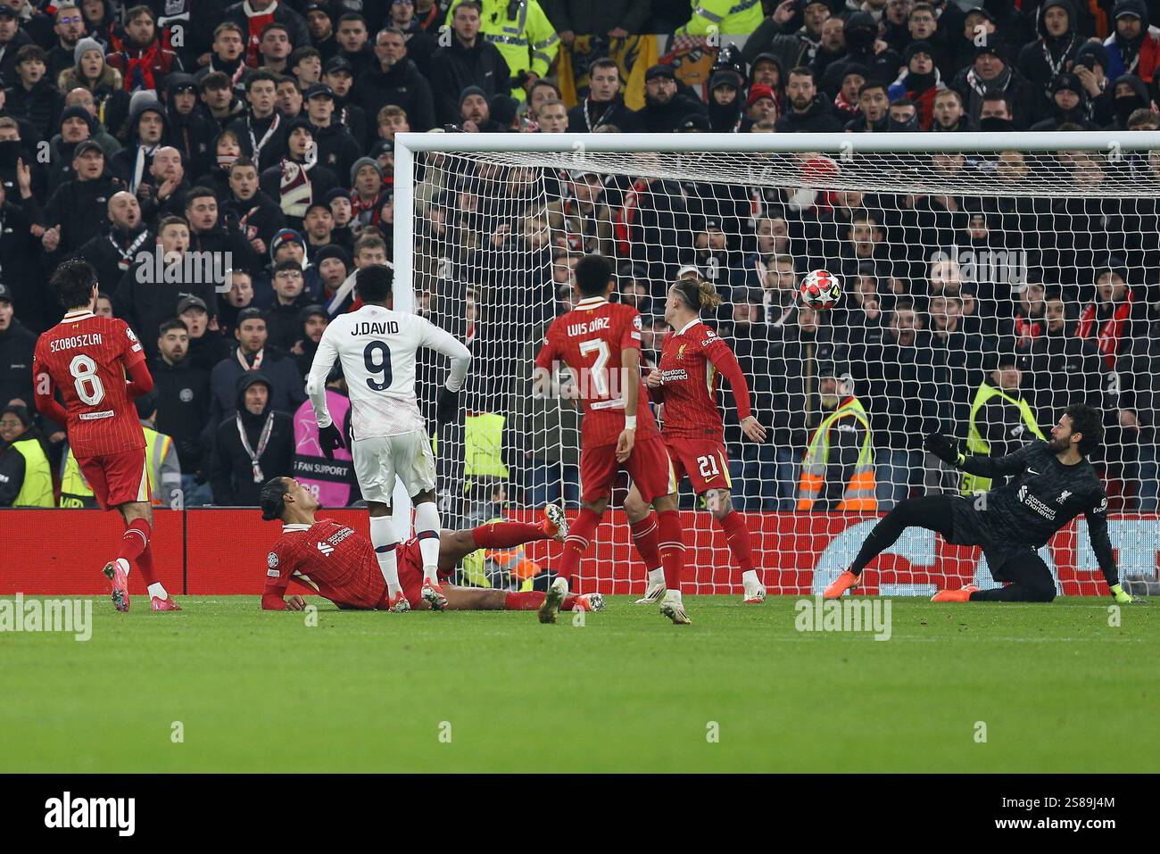 Jonathan david lille uefa goal hi-res stock photography and images - Alamy