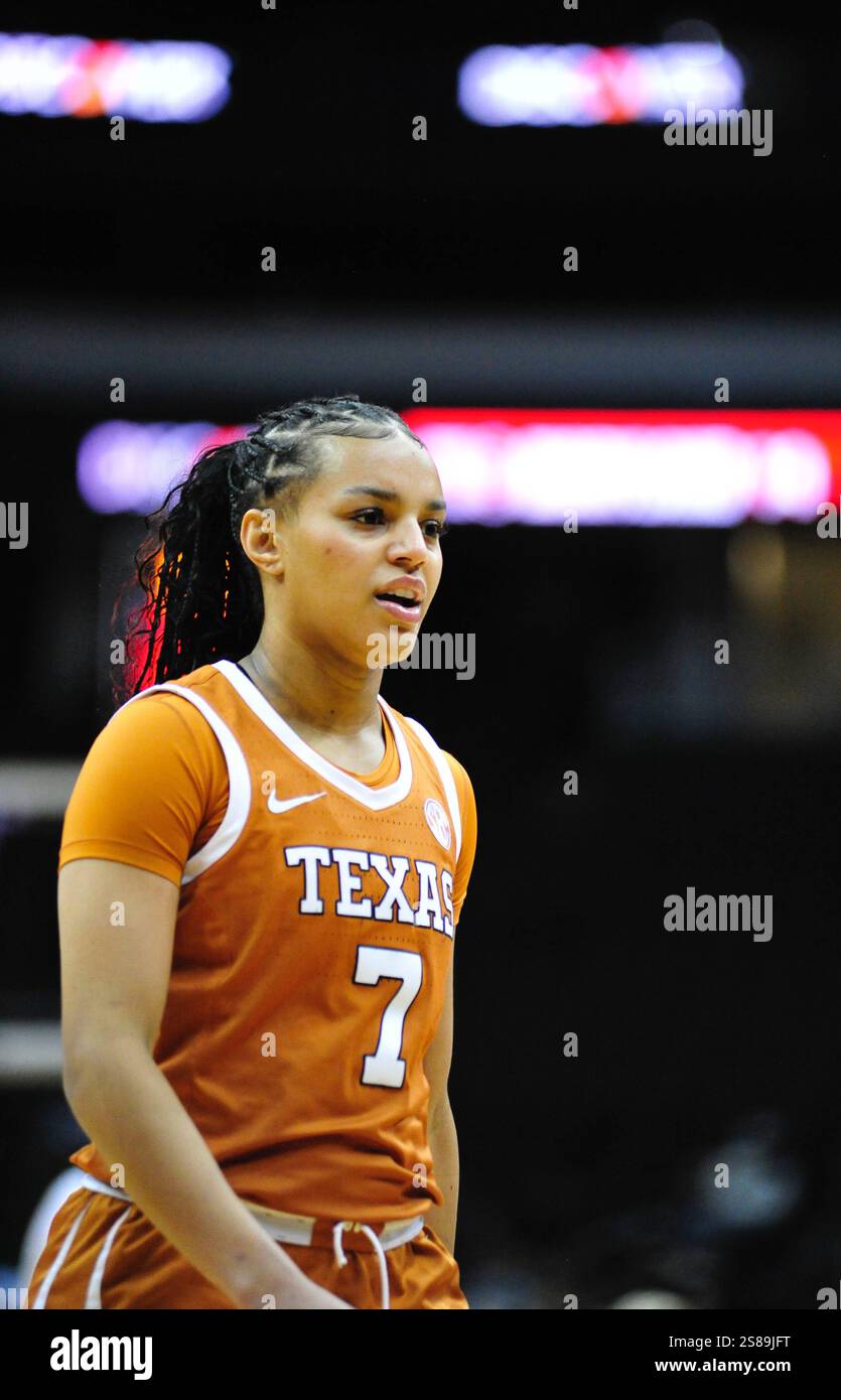 Newark, USA. 20th Jan, 2025. Jordan Lee (7) of Texas at Prudential ...