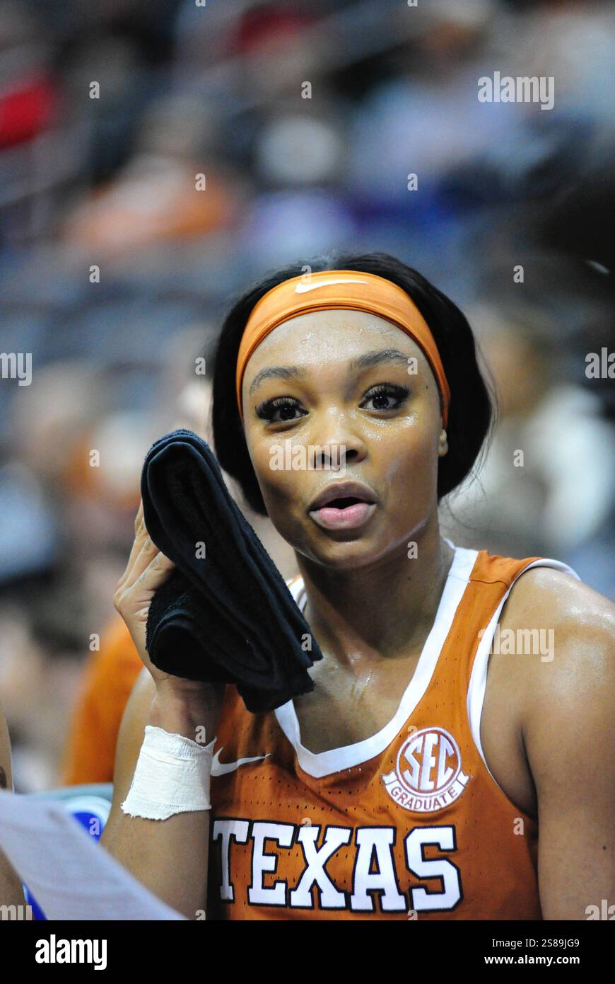 Newark, USA. 20th Jan, 2025. Aaliyah Moore (23) of Texas at Prudential ...