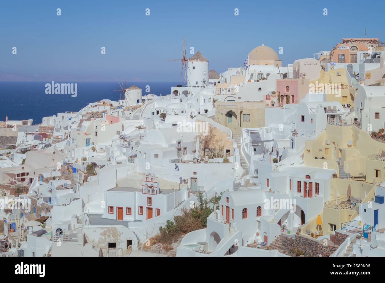 Santorini, whitewashed homes, stunning view Stock Photo - Alamy