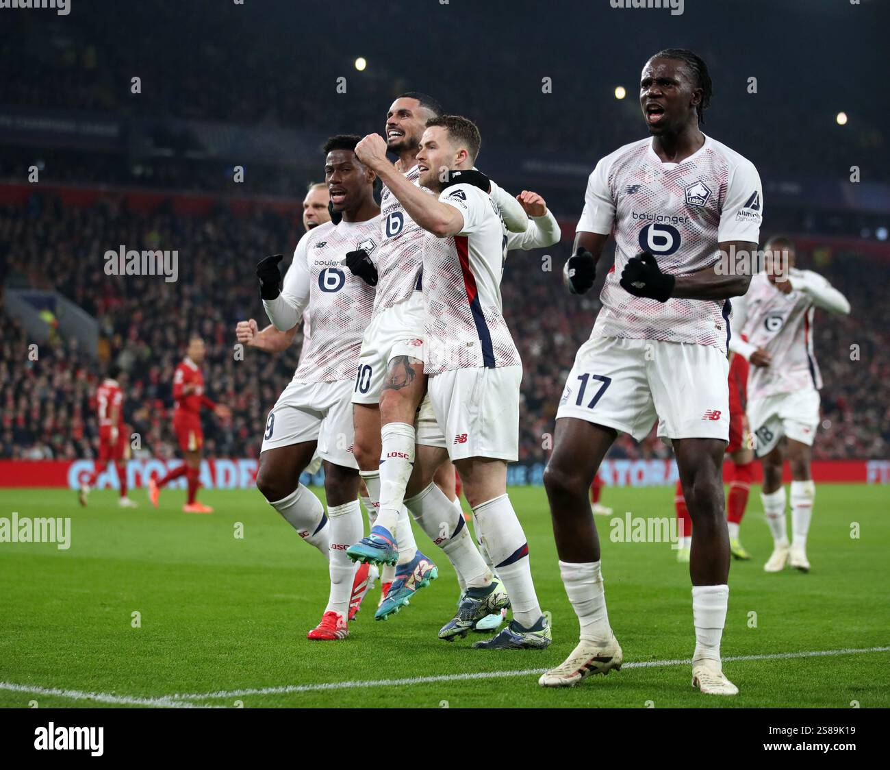 Jonathan david lille uefa goal hi-res stock photography and images - Alamy