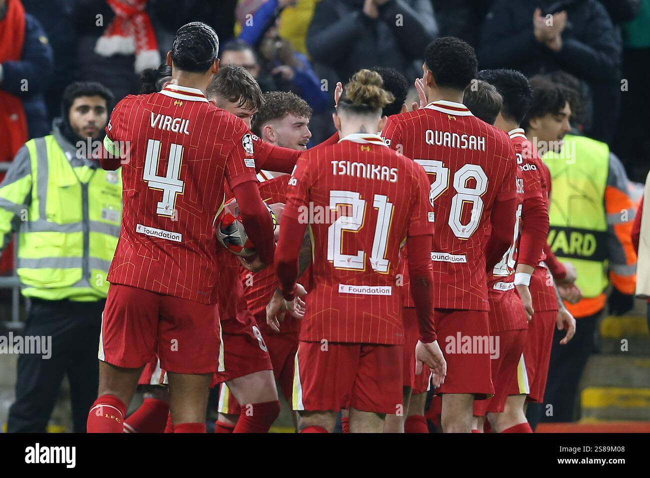 Liverpool, UK. 21st Jan, 2025. Harvey Elliott of Liverpool (c ...