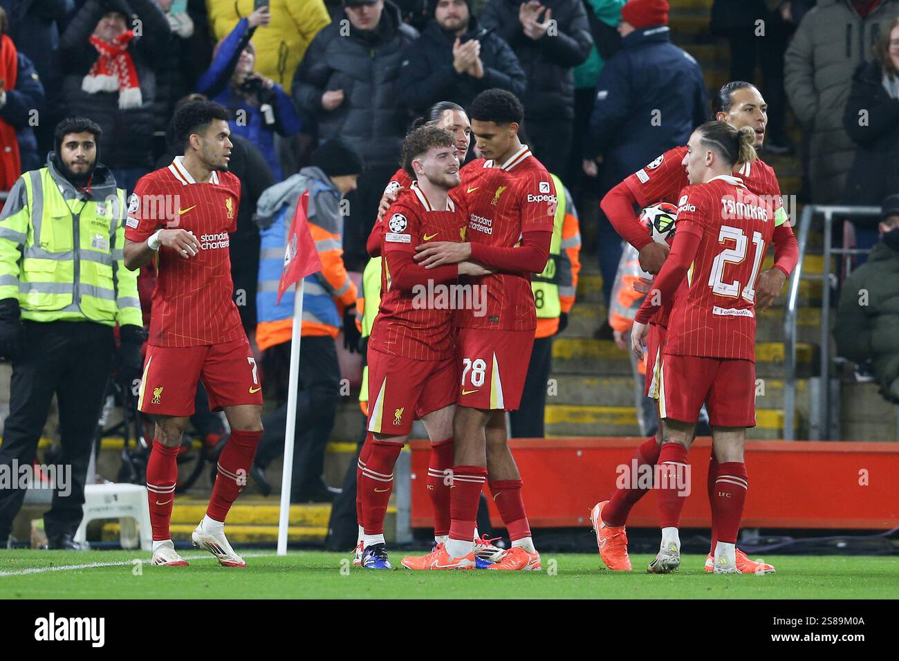 Liverpool, UK. 21st Jan, 2025. Harvey Elliott of Liverpool (c ...