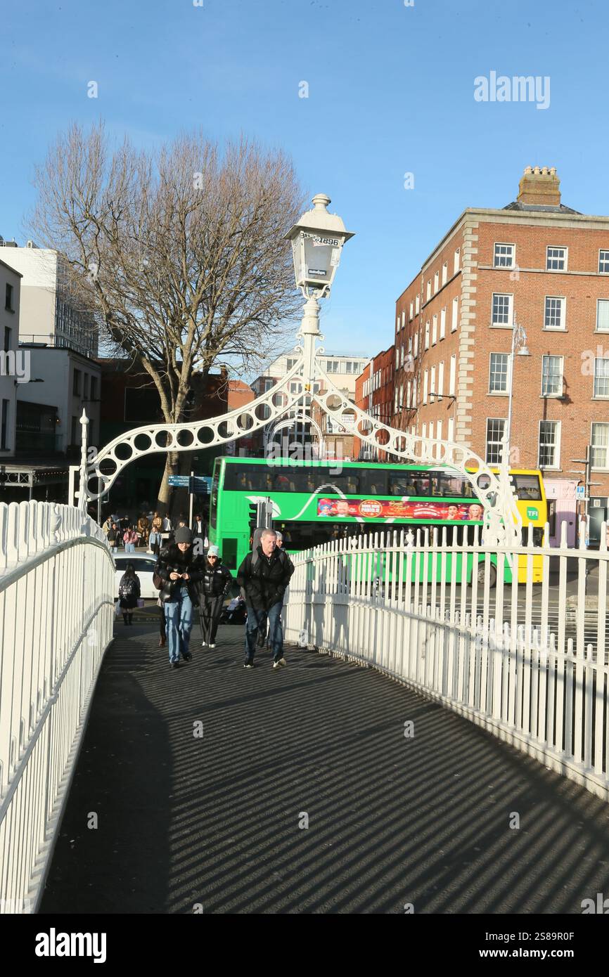 Dublin, Ireland - 17th January 2025 - The Ha'Penny Bridge in Dublin ...