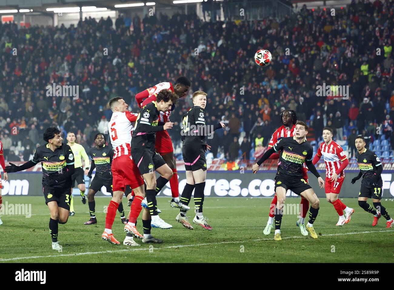Red star players on field hi-res stock photography and images - Alamy