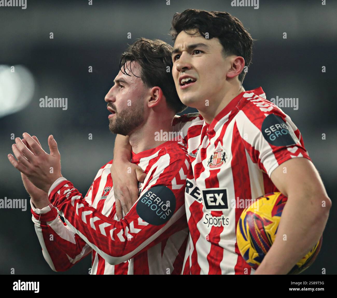 Derby, UK. 21st Jan, 2025. Patrick Roberts of Sunderland and Luke O ...
