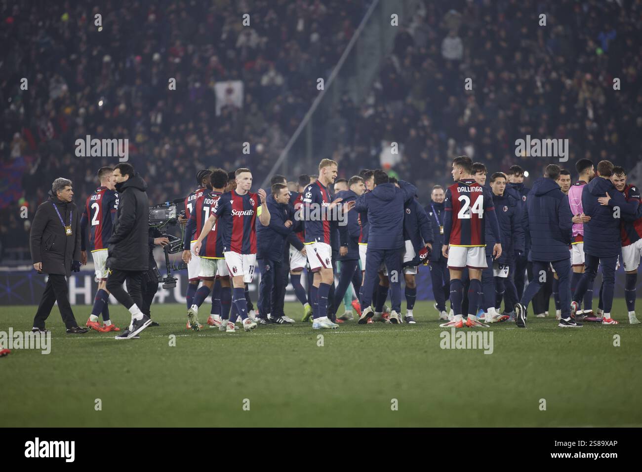 Bologna, Italy. 21st Jan, 2025. Bologna team players celebrating during ...