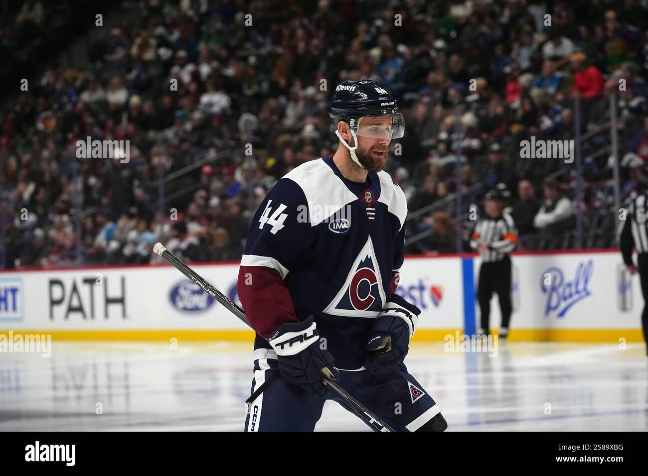 Colorado Avalanche defenseman Calvin de Haan (44) in the second period ...