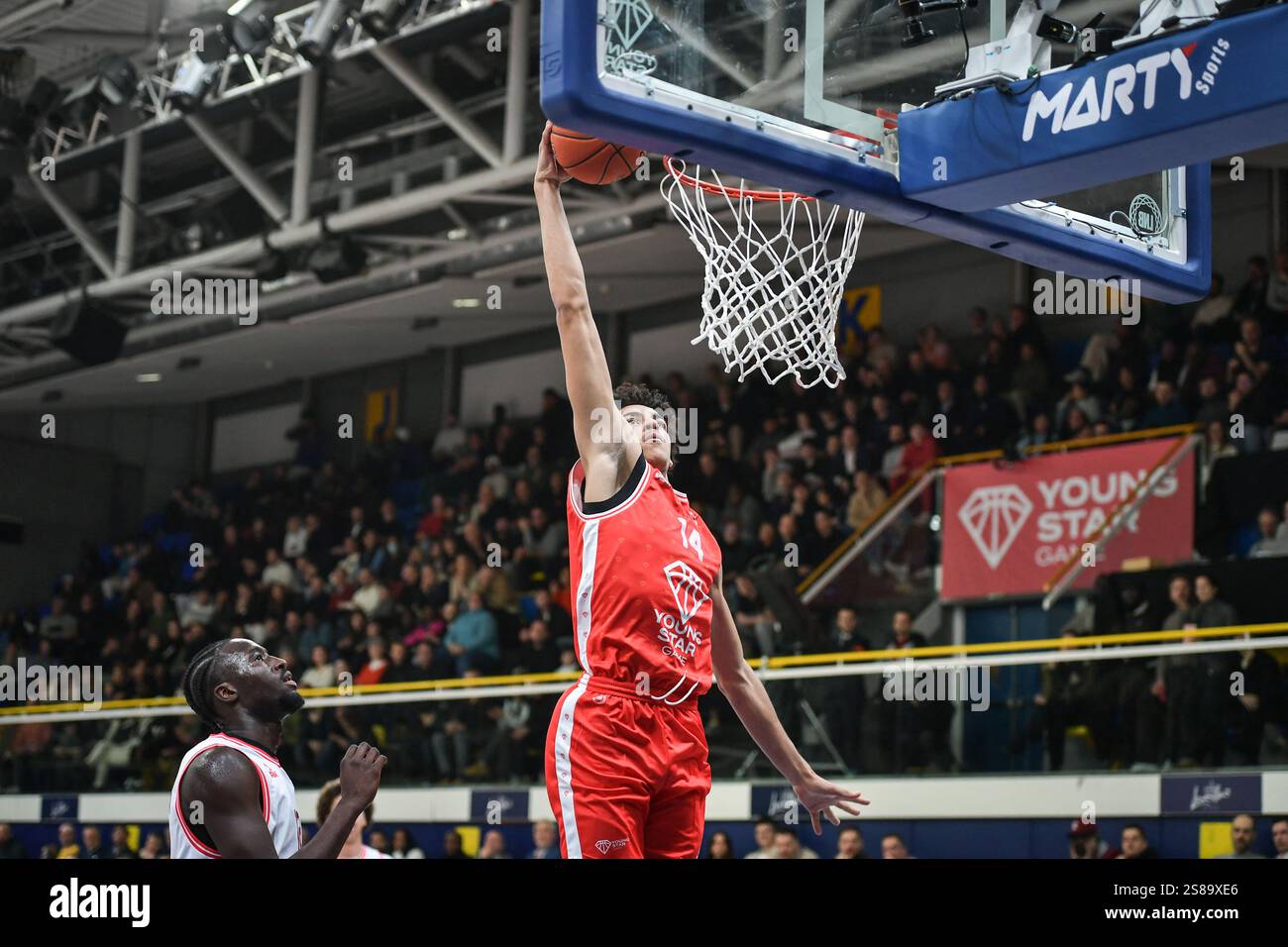 Paris, France. 21st Jan, 2025. Pole France's Nathan Soliman of Antoine ...