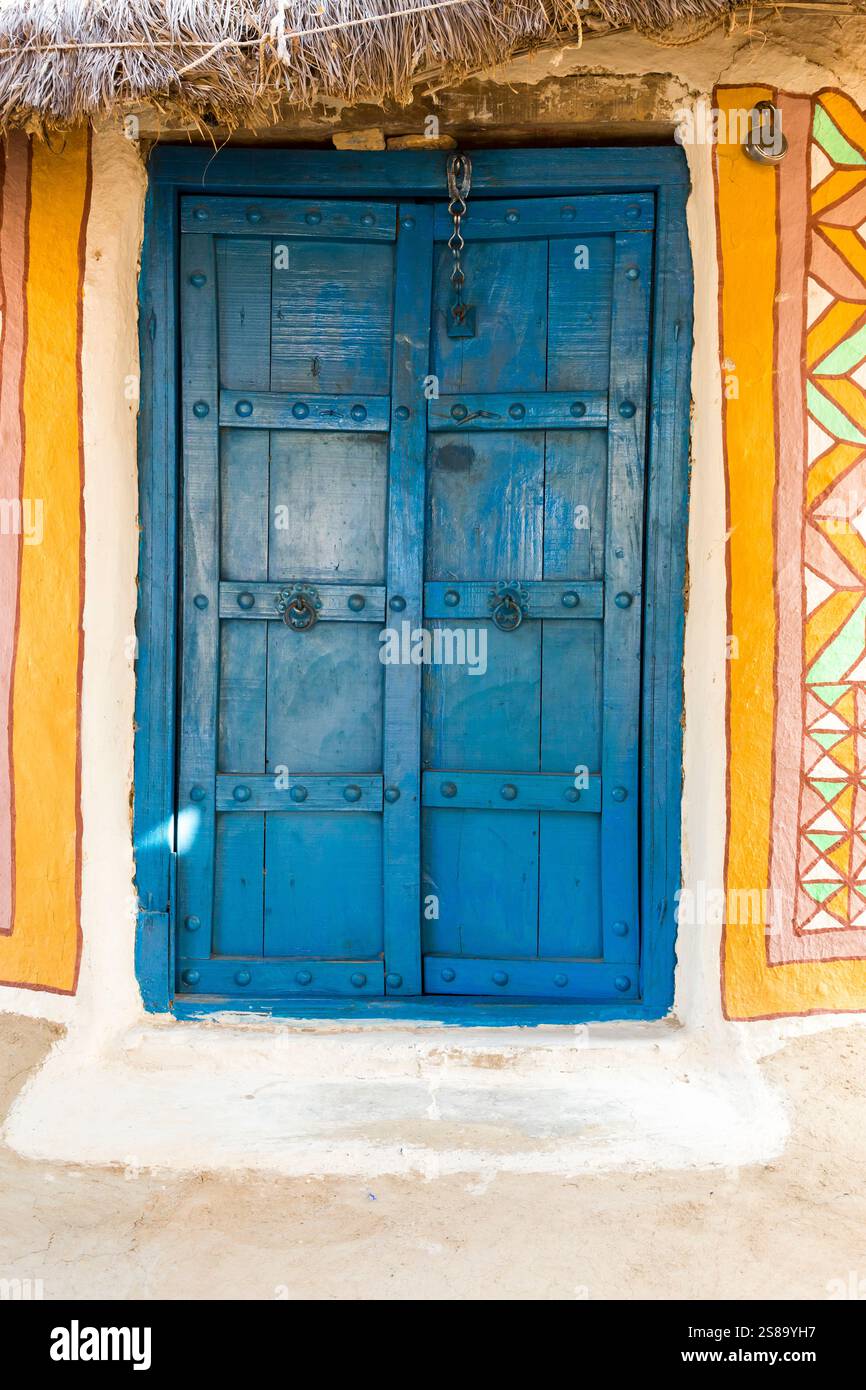 India, State of Gujarat, Bhuj, Kutch, Ludiya village. Meghwal Marwari ...