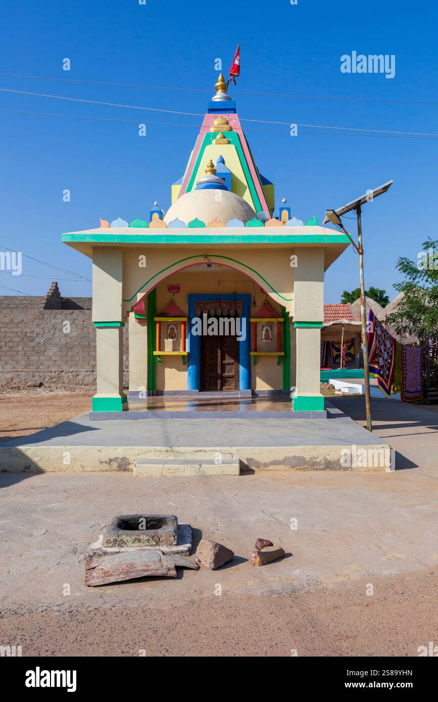 Gujarat kutch house painted hi-res stock photography and images - Alamy