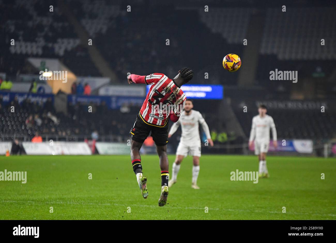 Swansea.com Stadium, Swansea, UK. 21st Jan, 2025. EFL Championship ...