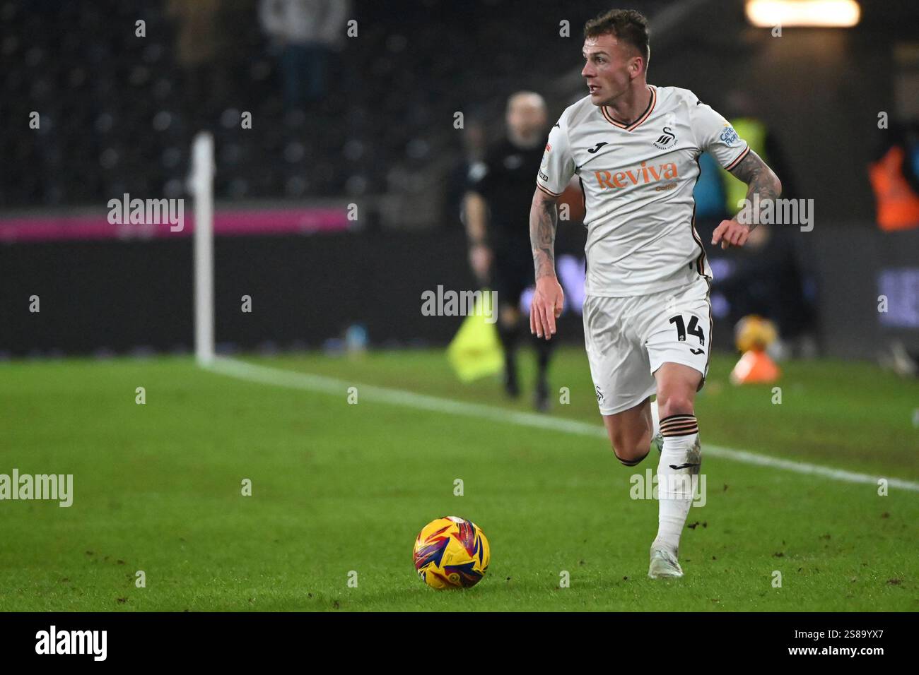 Swansea.com Stadium, Swansea, UK. 21st Jan, 2025. EFL Championship ...