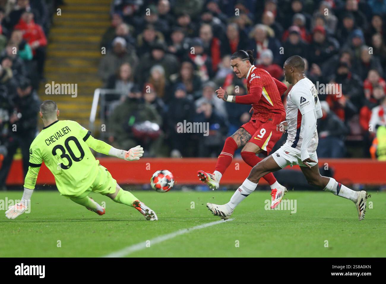 Liverpool, UK. 21st Jan, 2025. Darwin Nunez of Liverpool shoots at goal ...