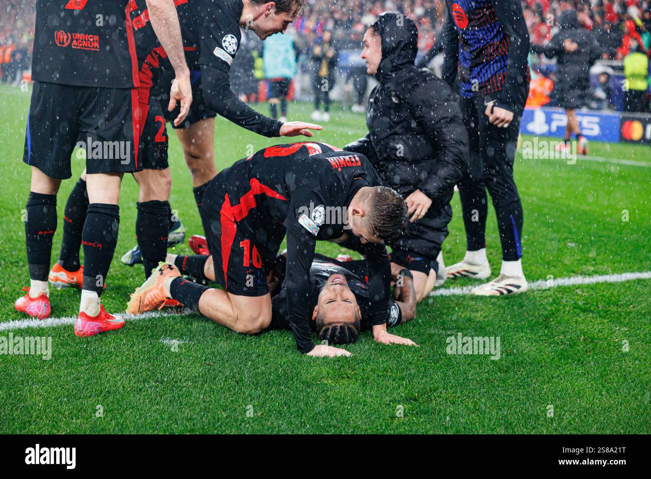 Lisbon, Portugal. 21st Jan 2025. Players of FC Barcelona seen ...