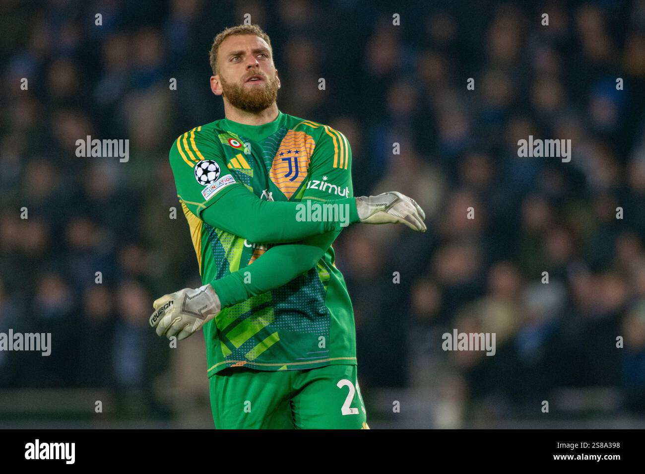 Michele Di Gregorio of Juventus during the UEFA Champions League 2024/ ...