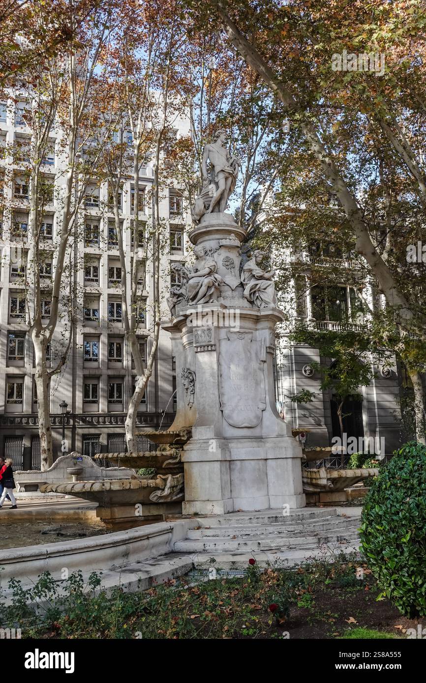 Apollo Fountain, also known as Fuente de Apolo, features a statue of ...
