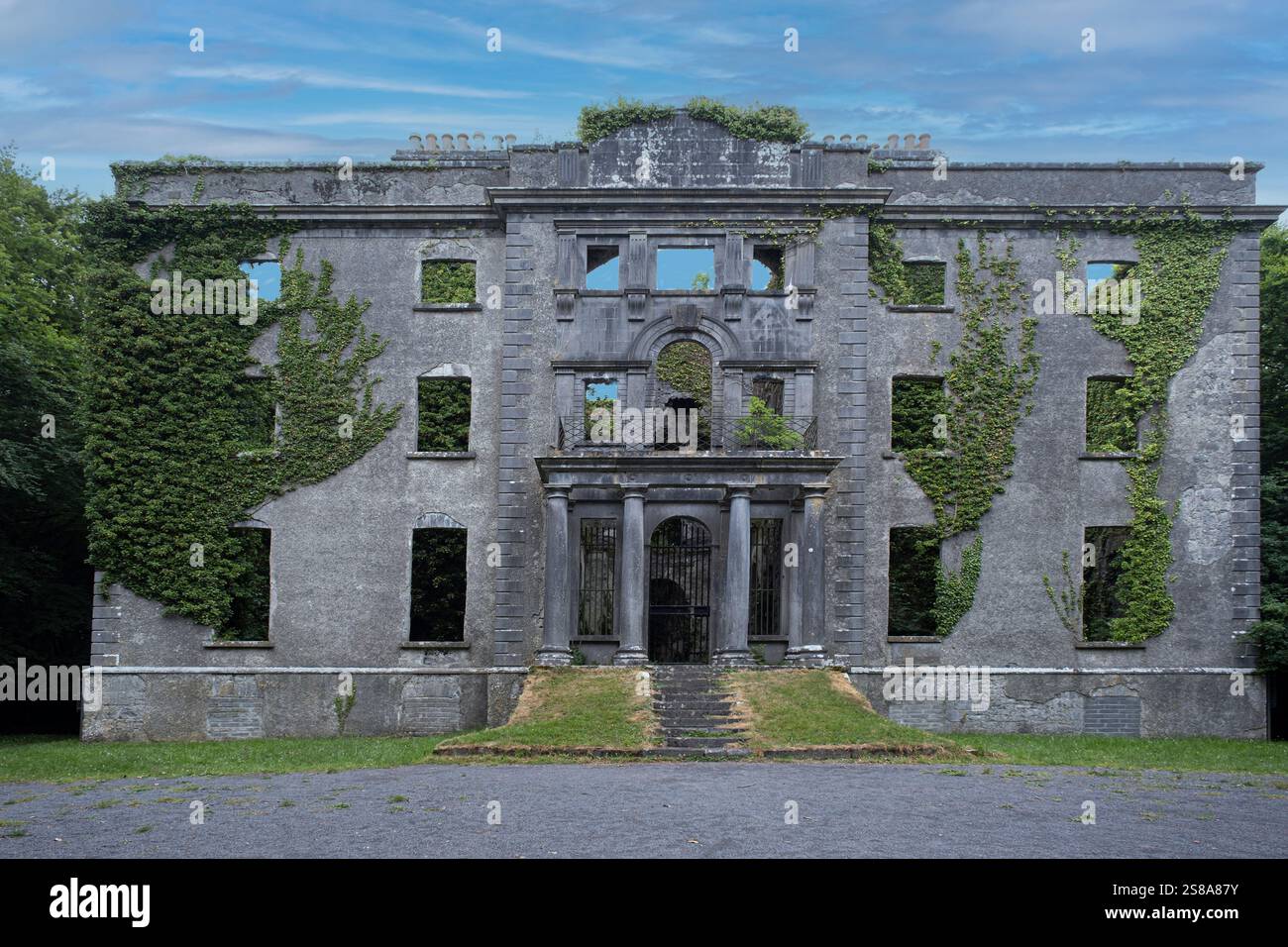 Moore Hall was burned in the 1920's during Irish religious conflicts ...