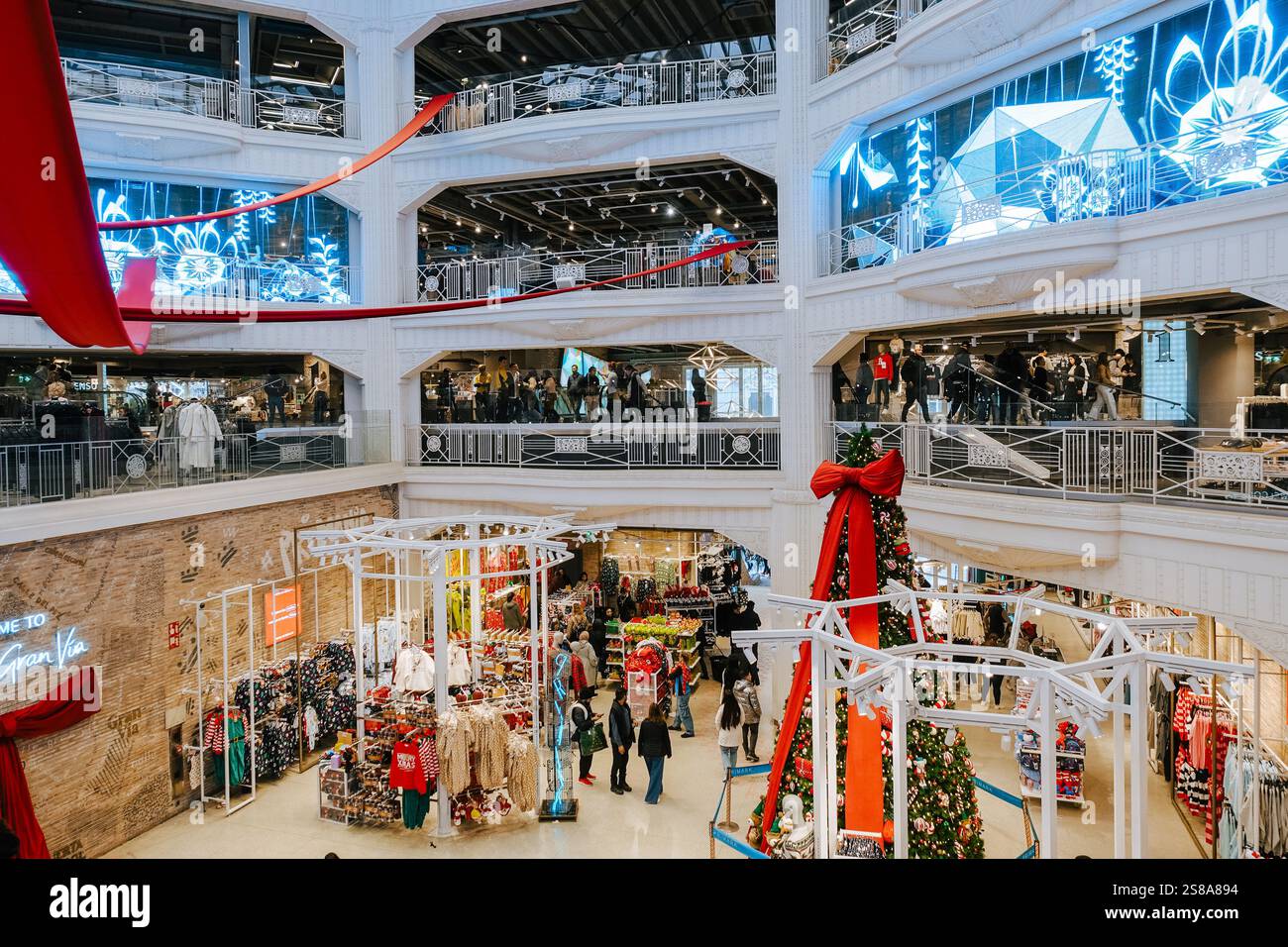The Primark retail store located on Gran Via in Madrid Stock Photo - Alamy