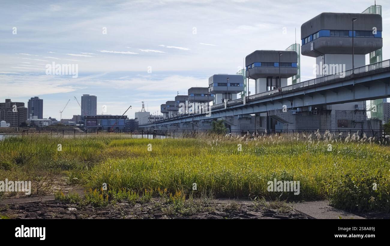 Yodogawa Ozeki weir (Yodogawa Great Barrier) on Yodo River at Osaka ...