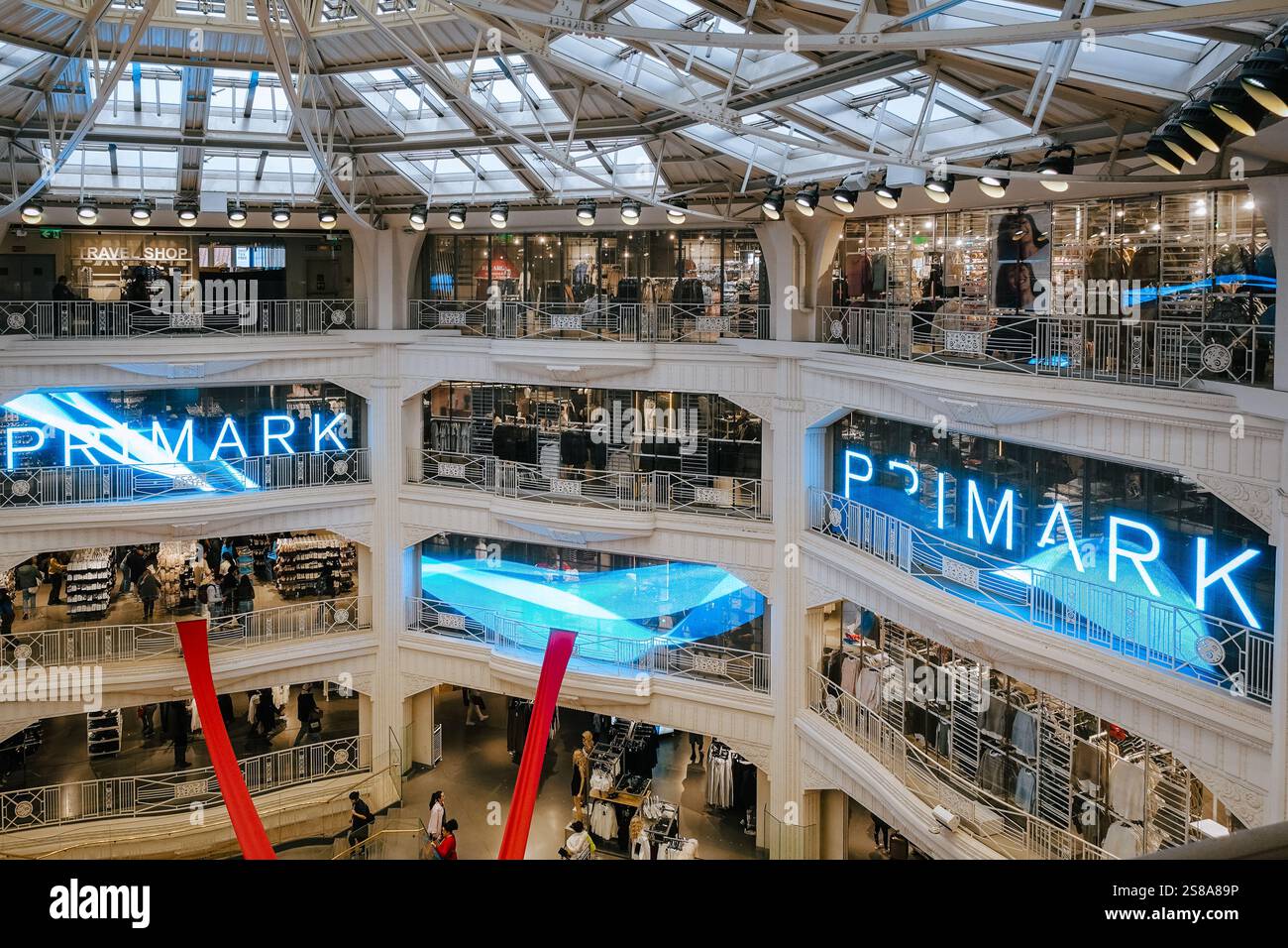 The Primark retail store located on Gran Via in Madrid Stock Photo - Alamy