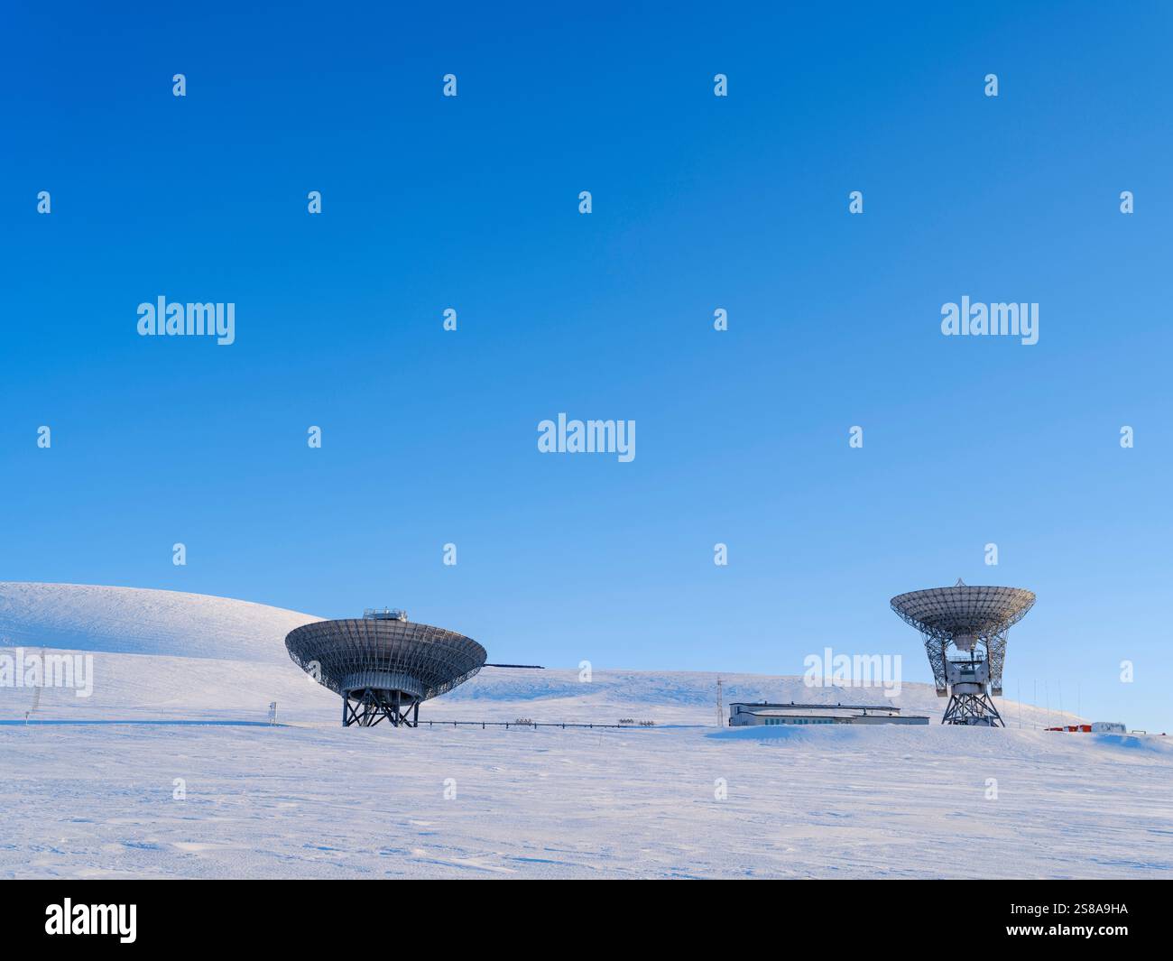 Antenna on Mt. Breinosa. Longyearbyen, the capital of Svalbard on the ...