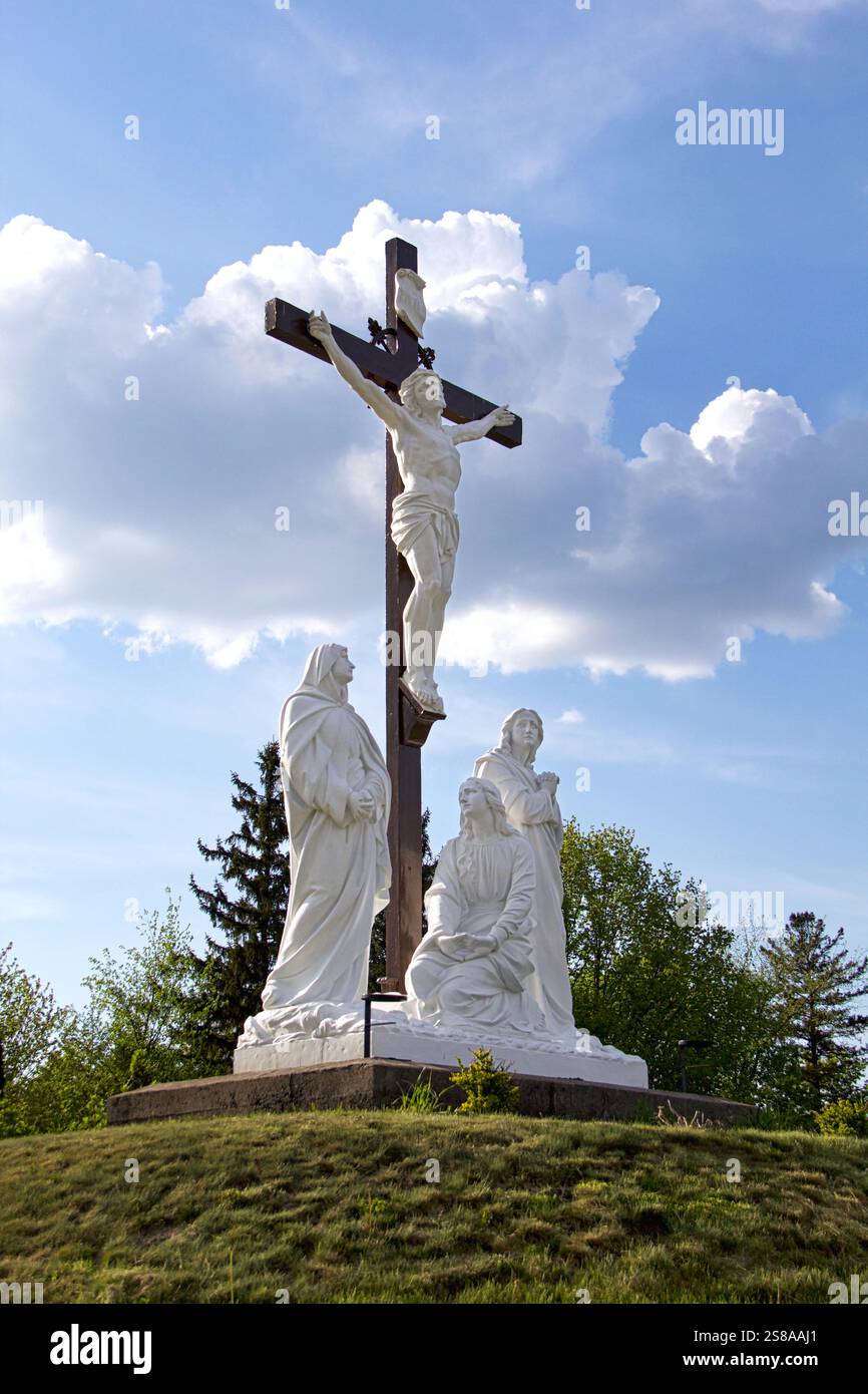 Prayerful figures hi-res stock photography and images - Alamy