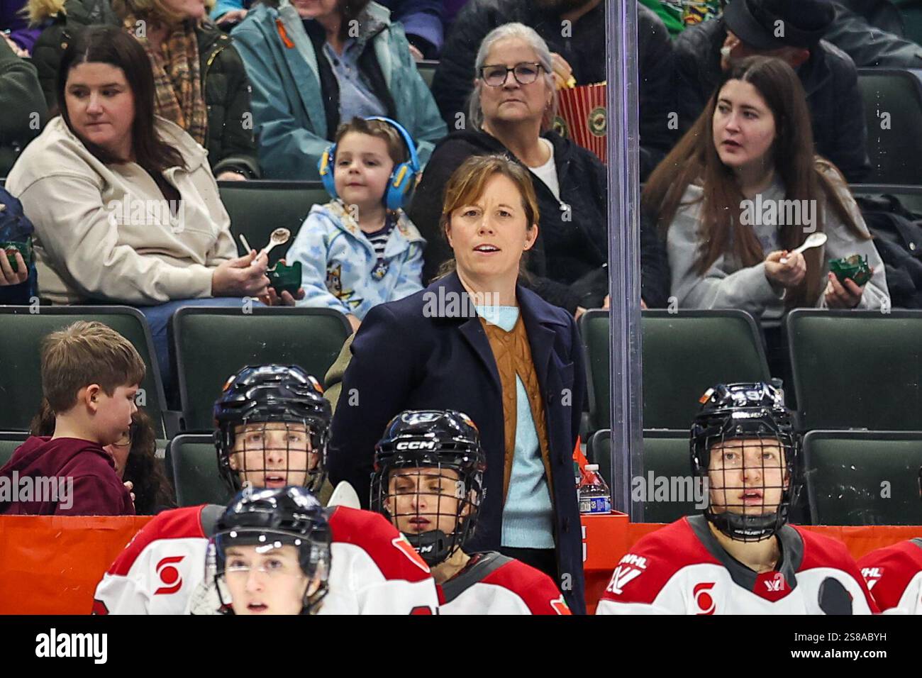 St. Paul, USA. 21st Jan, 2025. January 21st, 2025: Ottawa Charge head ...
