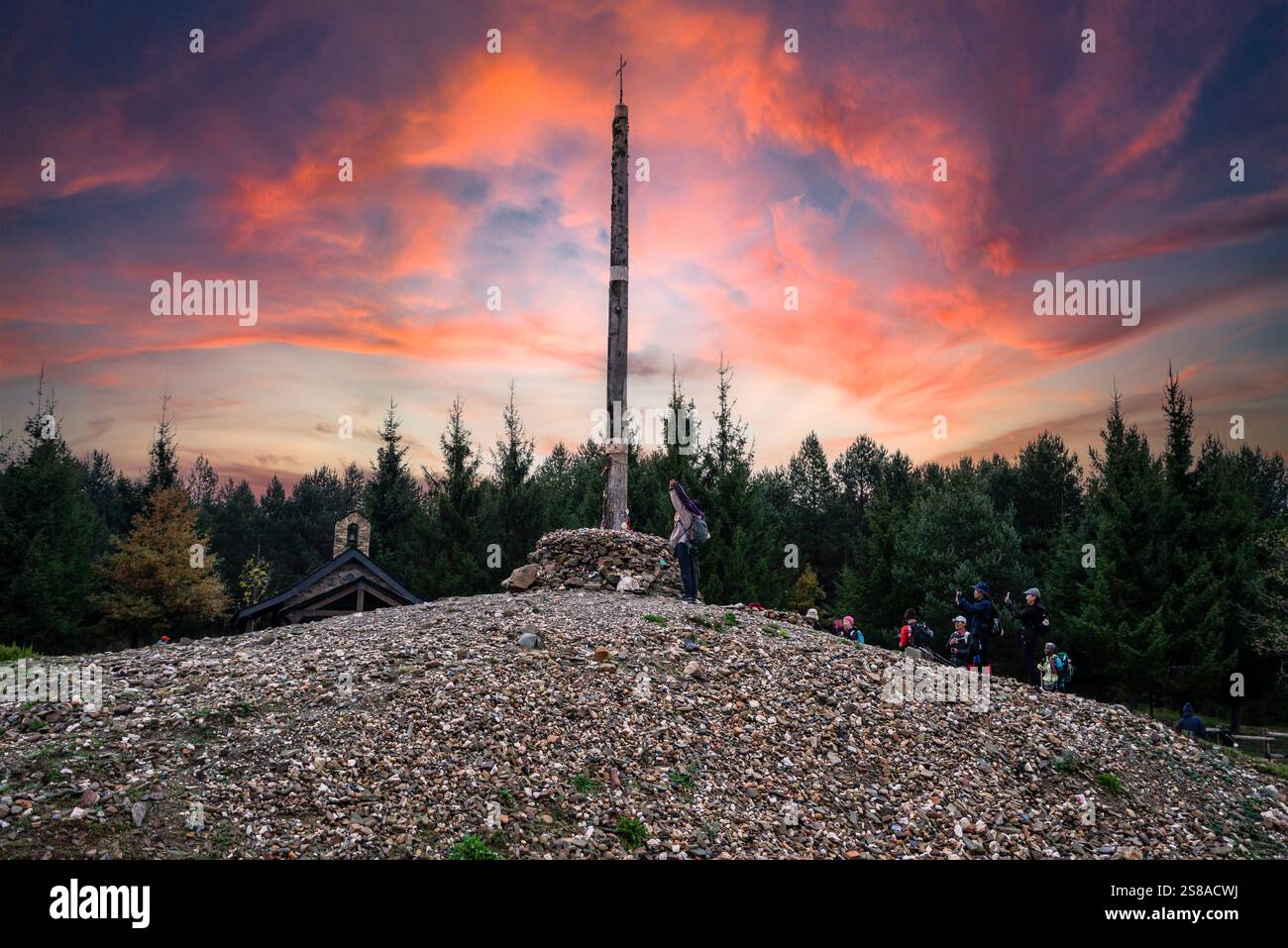 pilgrims of Santiago in Cruz de Ferro (Iron Cross), Foncebadón hill ...