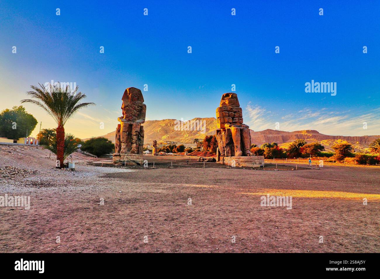 Colossi of Memnon, stone statues of the Pharaoh Amenhotep III, at the ...