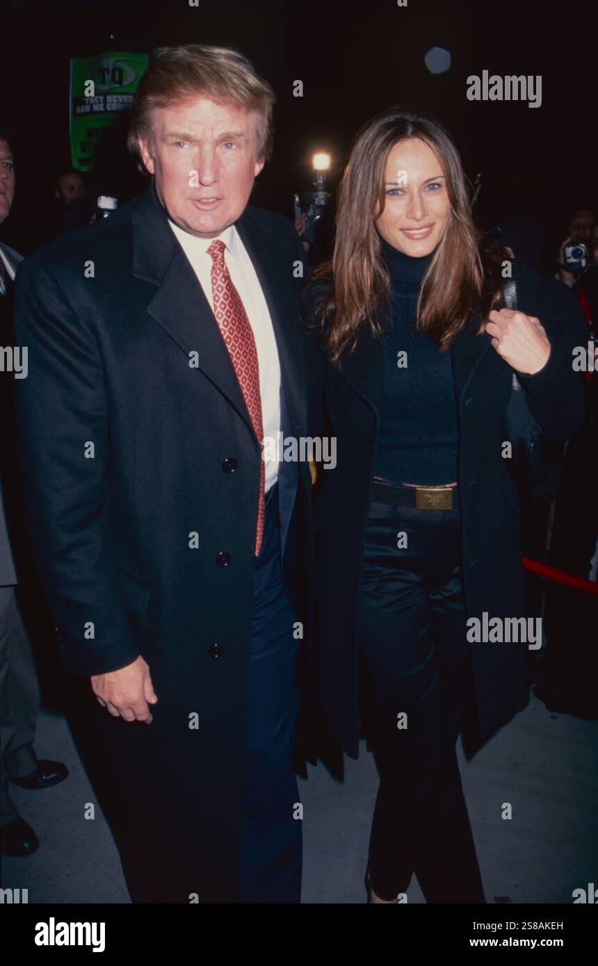 Donald Trump and Melania Knauss attend the Lennox Lewis vs. Evander ...