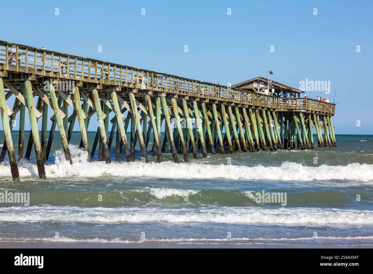 The Myrtle Beach State Park Fishing Pier stretches into the Atlantic ...