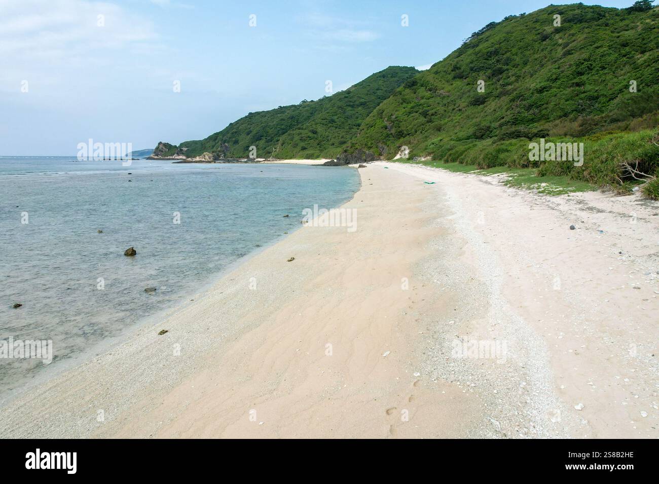 Photographing the spring seaside of Aka Island, Zamami Village, Okinawa ...