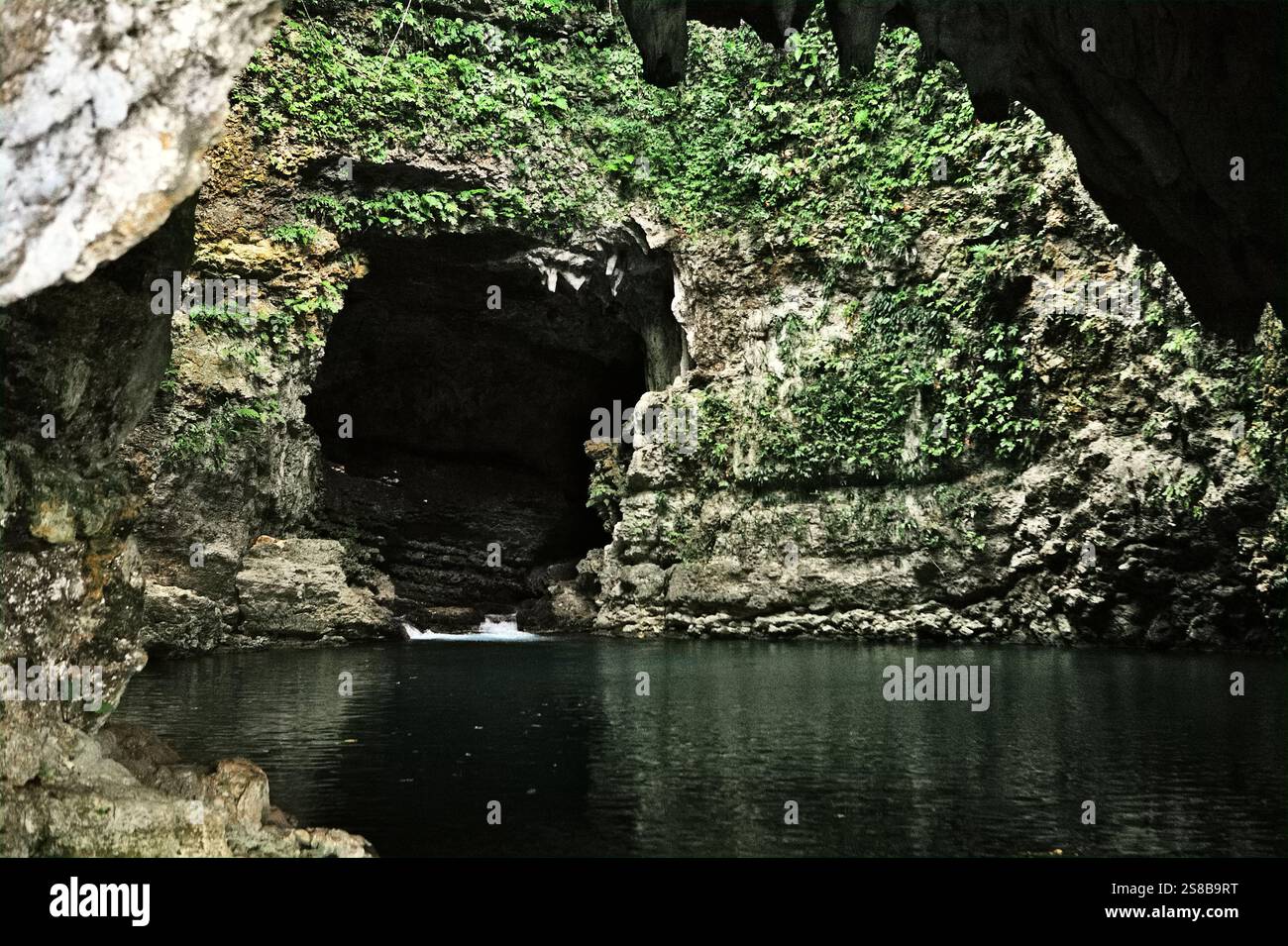 Limestone caves of Waikelo Sawah, a rare water source in Sumba—an ...