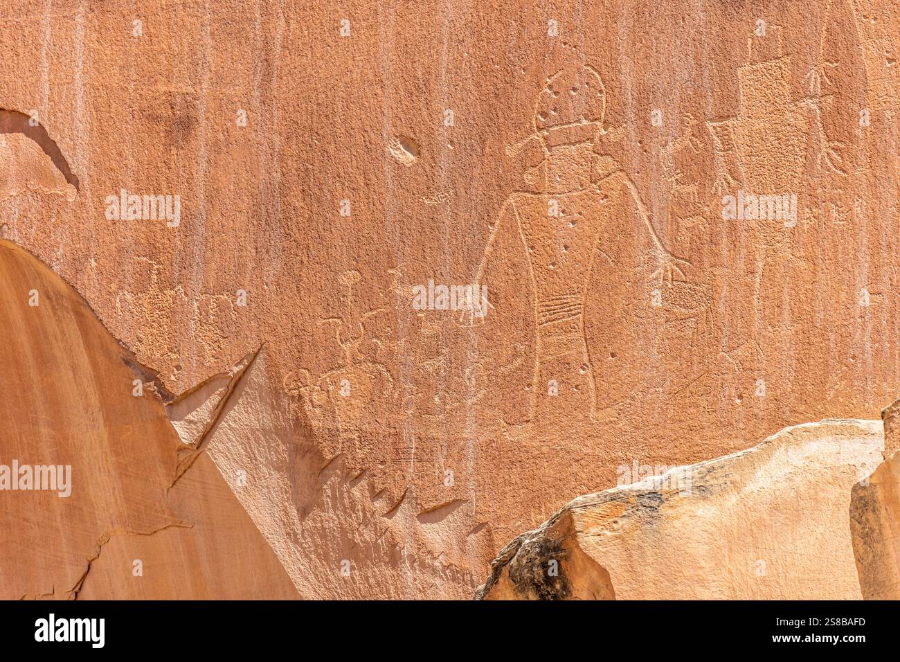 Ancient petroglyphs from the Fremont and Ancestral Puebloan people who ...